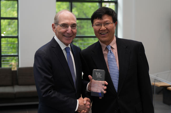 YuMing Zhang honored as a 2023-24 University Research Professor | UKNow